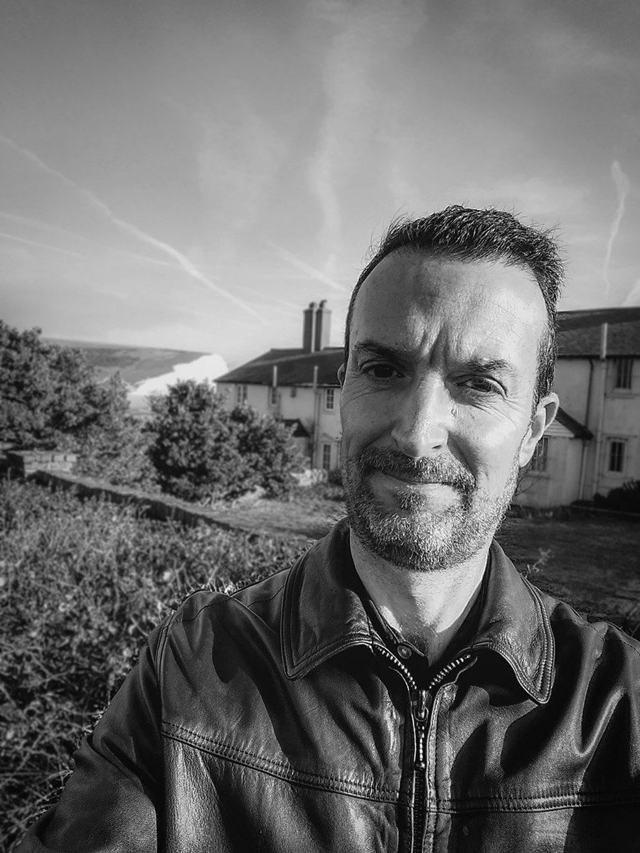 About - Stephen Uzzell